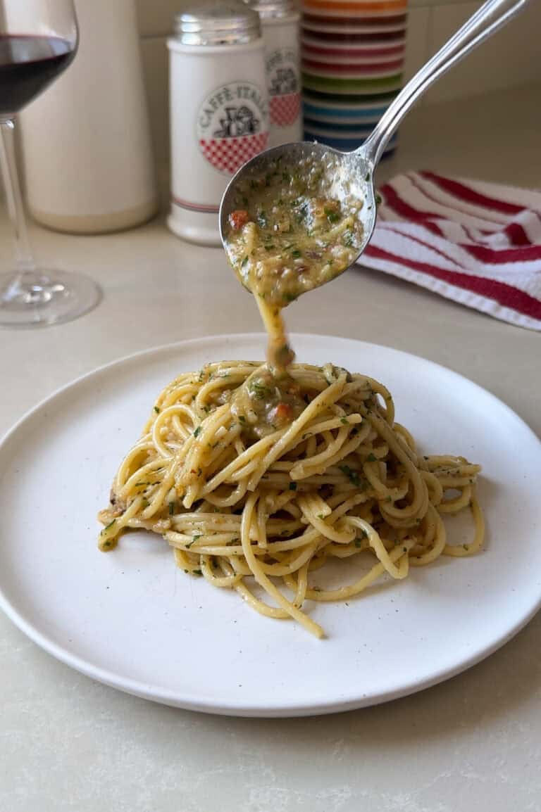 Anchovy Pasta - Sammy Montgoms