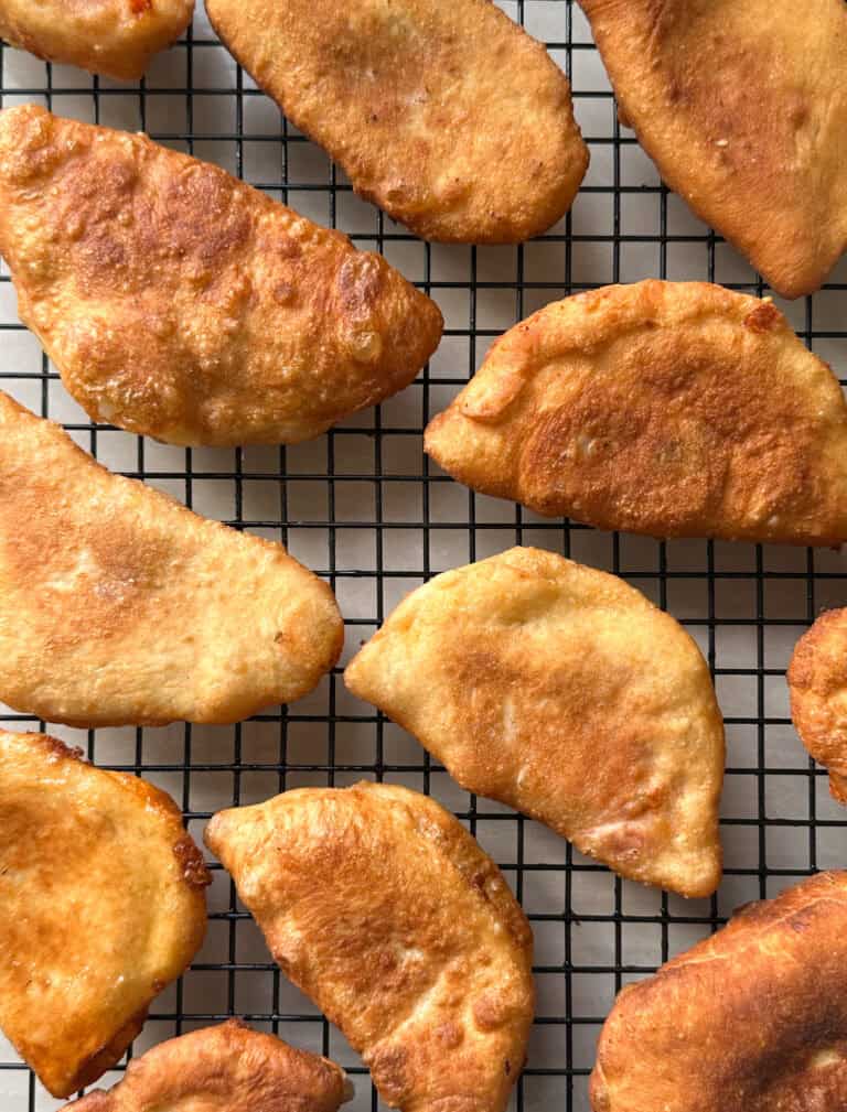 Mini Calzones (Panzerotti) - Sammy Montgoms