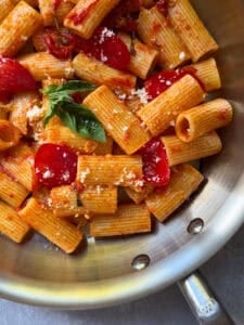 Simple and Realistic Everyday Recipes - Sammy Montgoms